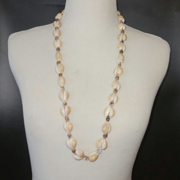 Jewelry | Vtg Handmade Cowrie Puka Conch Shells Beaded Lei Hawaii Beach ...